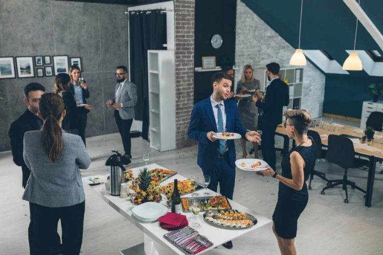 35 Best Local Marketing Strategies To Promote Your Business Locally