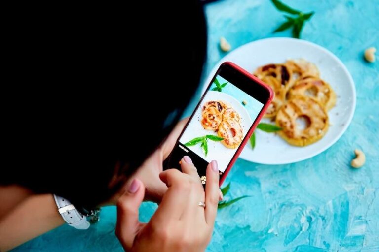 How To Start A Food Blog And Make Money