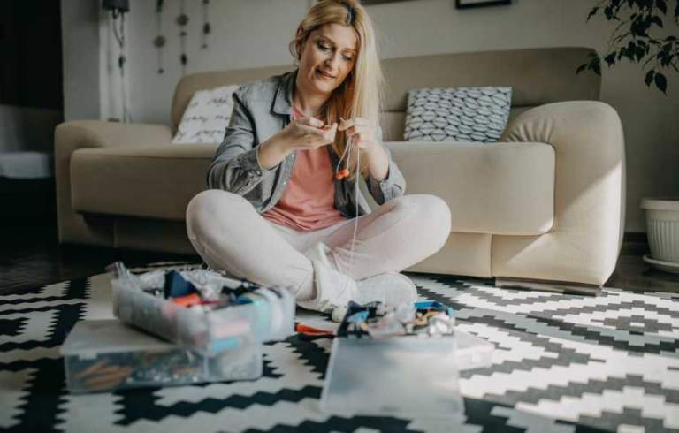 17 Steps To Build A Profitable Side Business